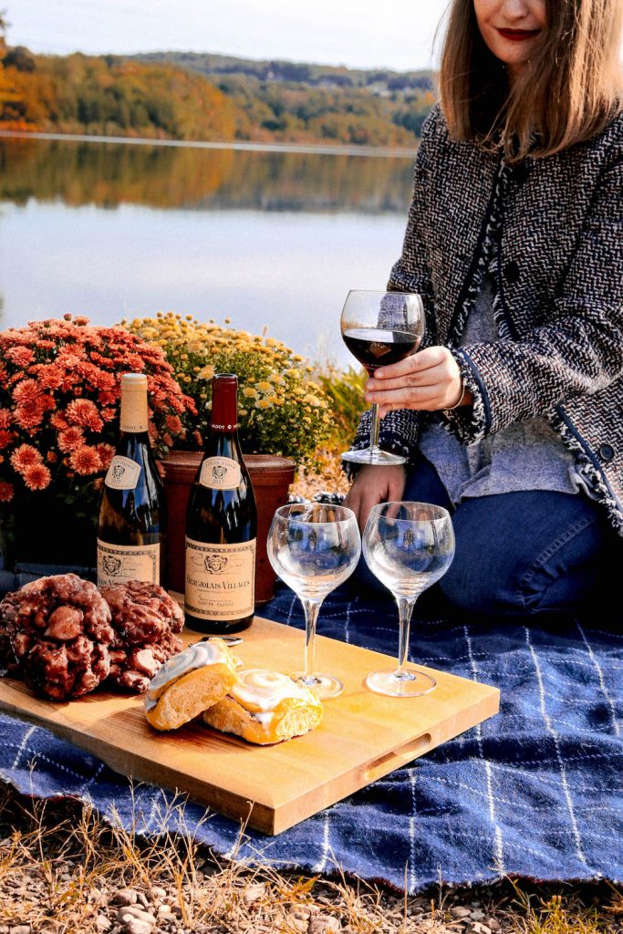 5 Best Leaf Peeping Picnic Spots in Massachusetts - Aubrey Craig