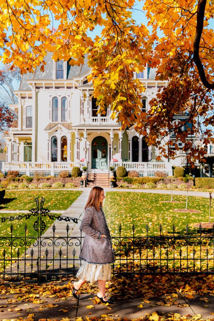 Everything You Need To Know About The Hallmark Holiday Movie Filmed in ...