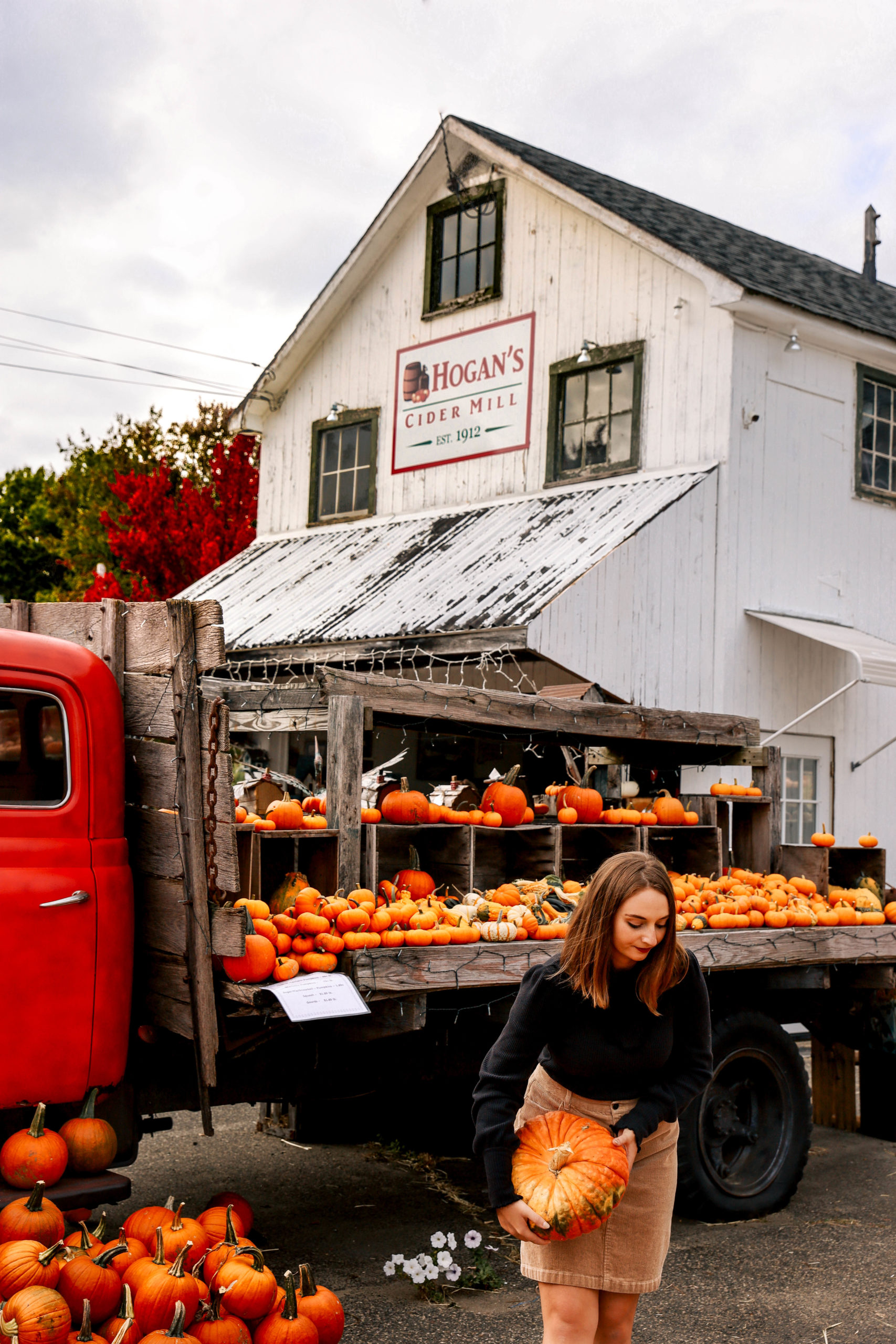 QUINTESSENTIAL PUMPKIN PATCHES TO VISIT IN NEW ENGLAND - Aubrey Craig